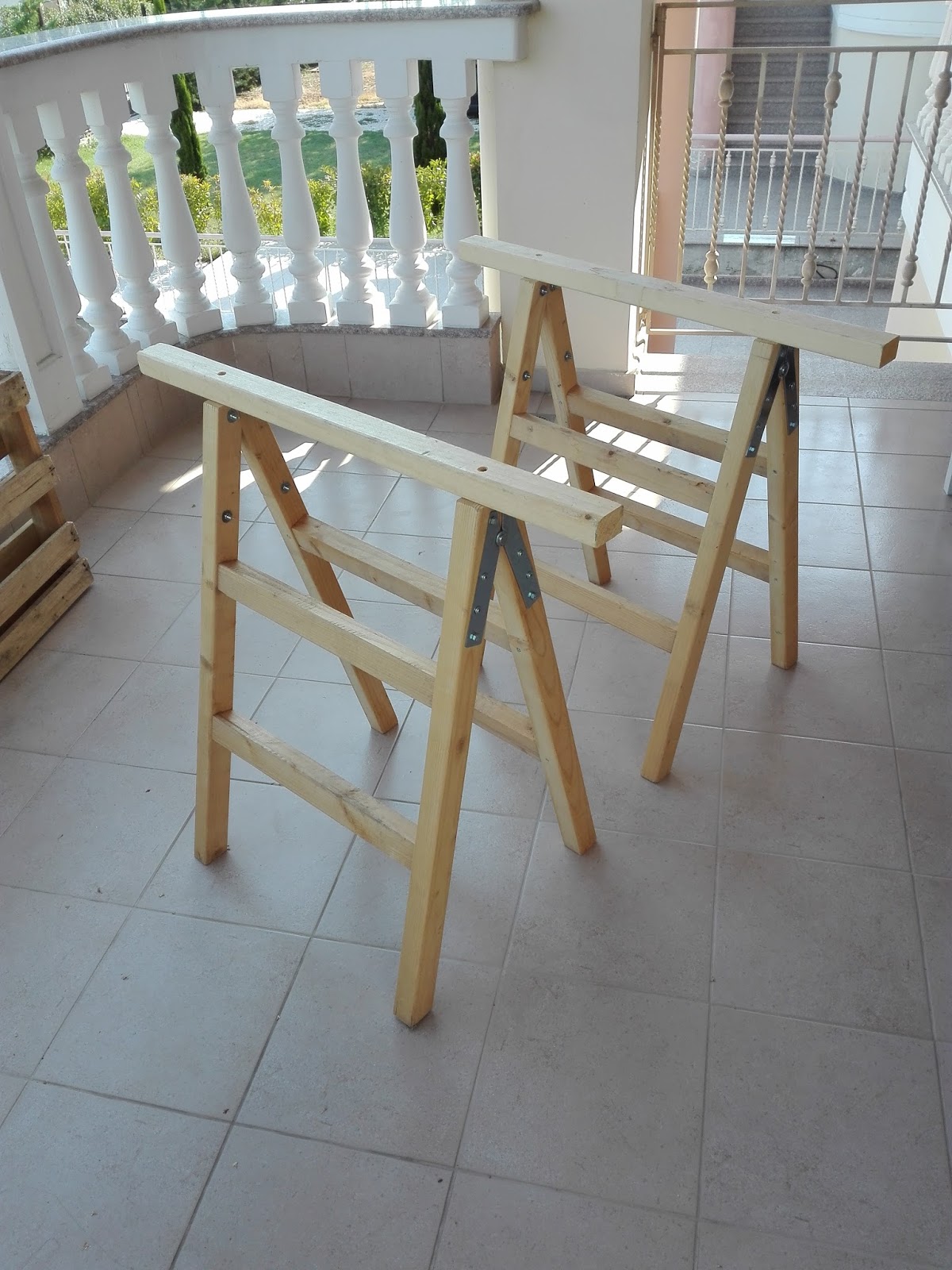 DIY Coffee Table Step By Step diy-coffee-table-step-by-step