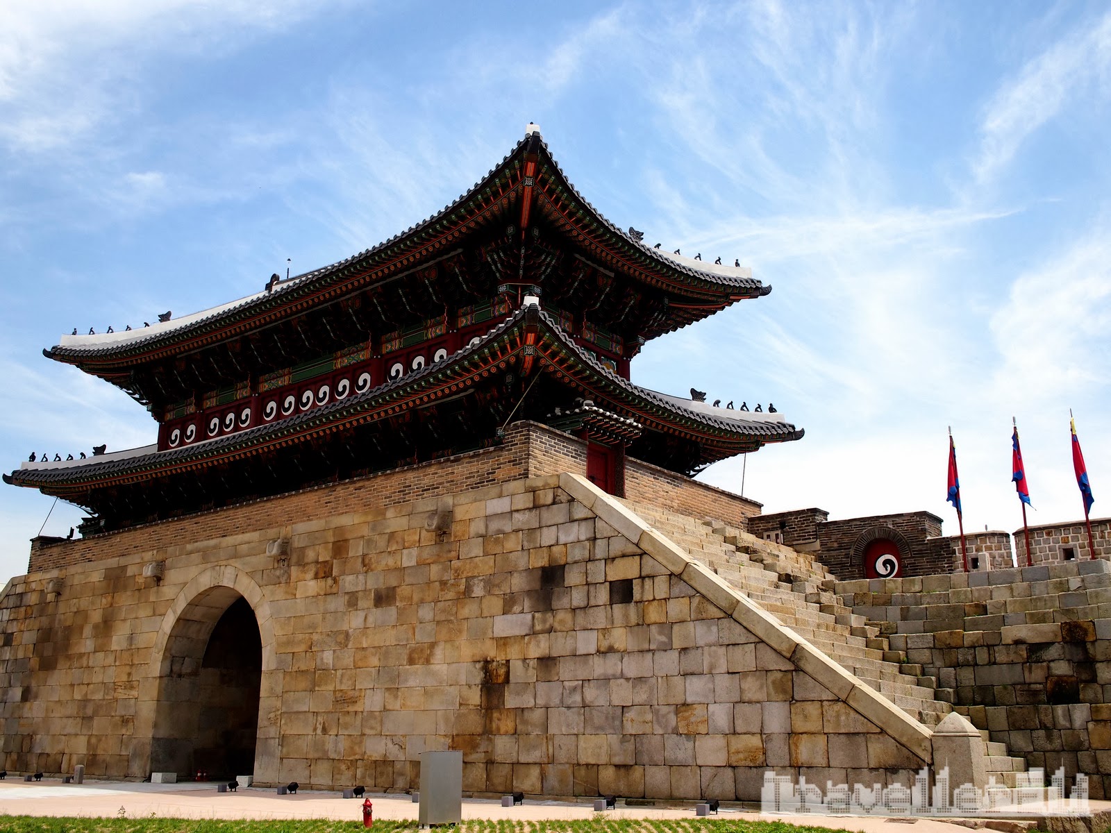 Day Trip out of Seoul ~ Suwon (수원) - Travellerelf