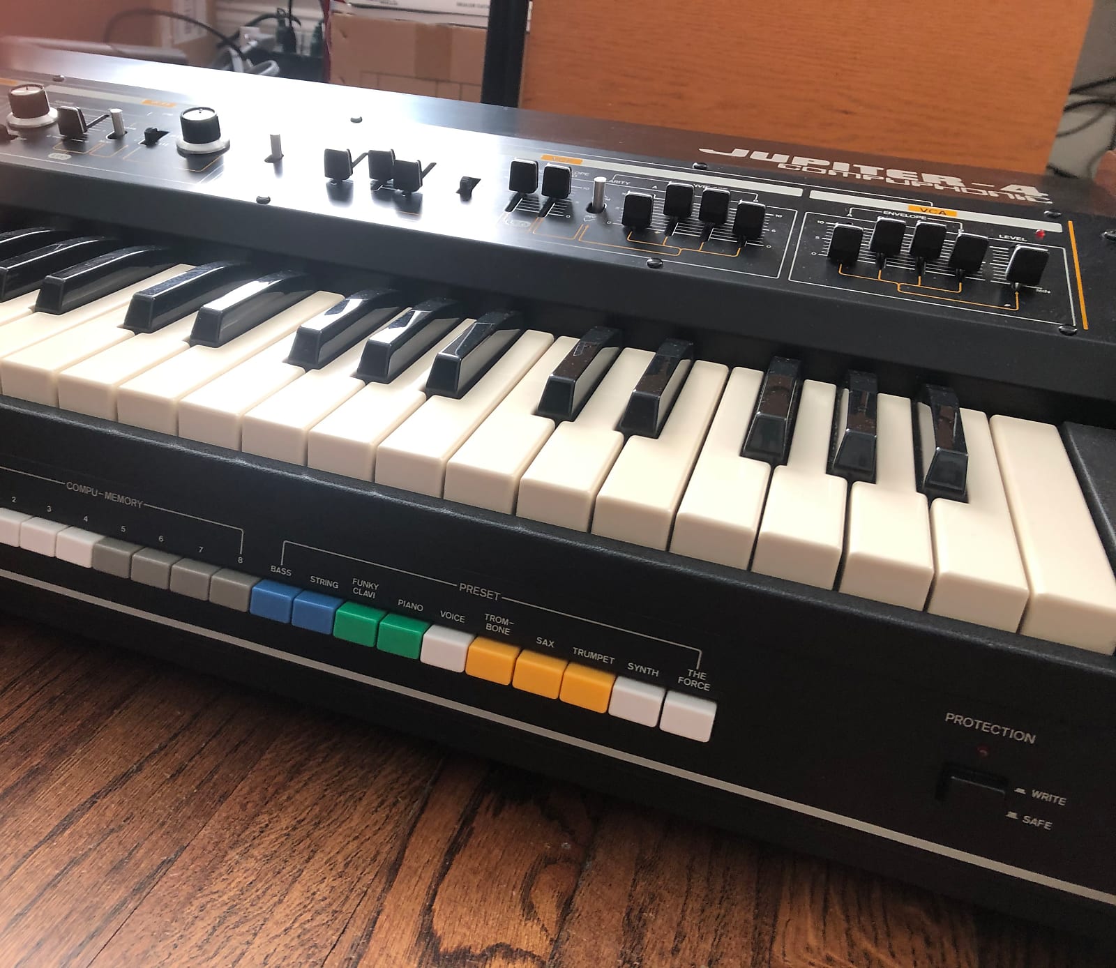 MATRIXSYNTH: Roland Jupiter 4 vintage analog polysynth