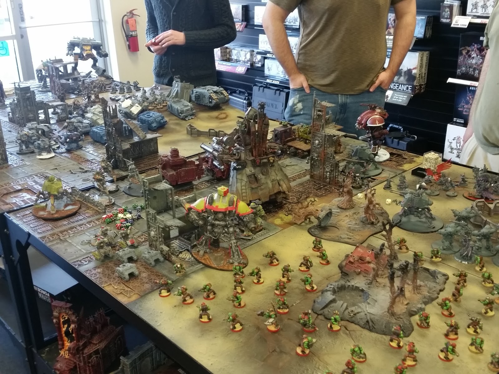 Warhammer 40k Orks (and more): The Inner Circle and Apoc at GW store.