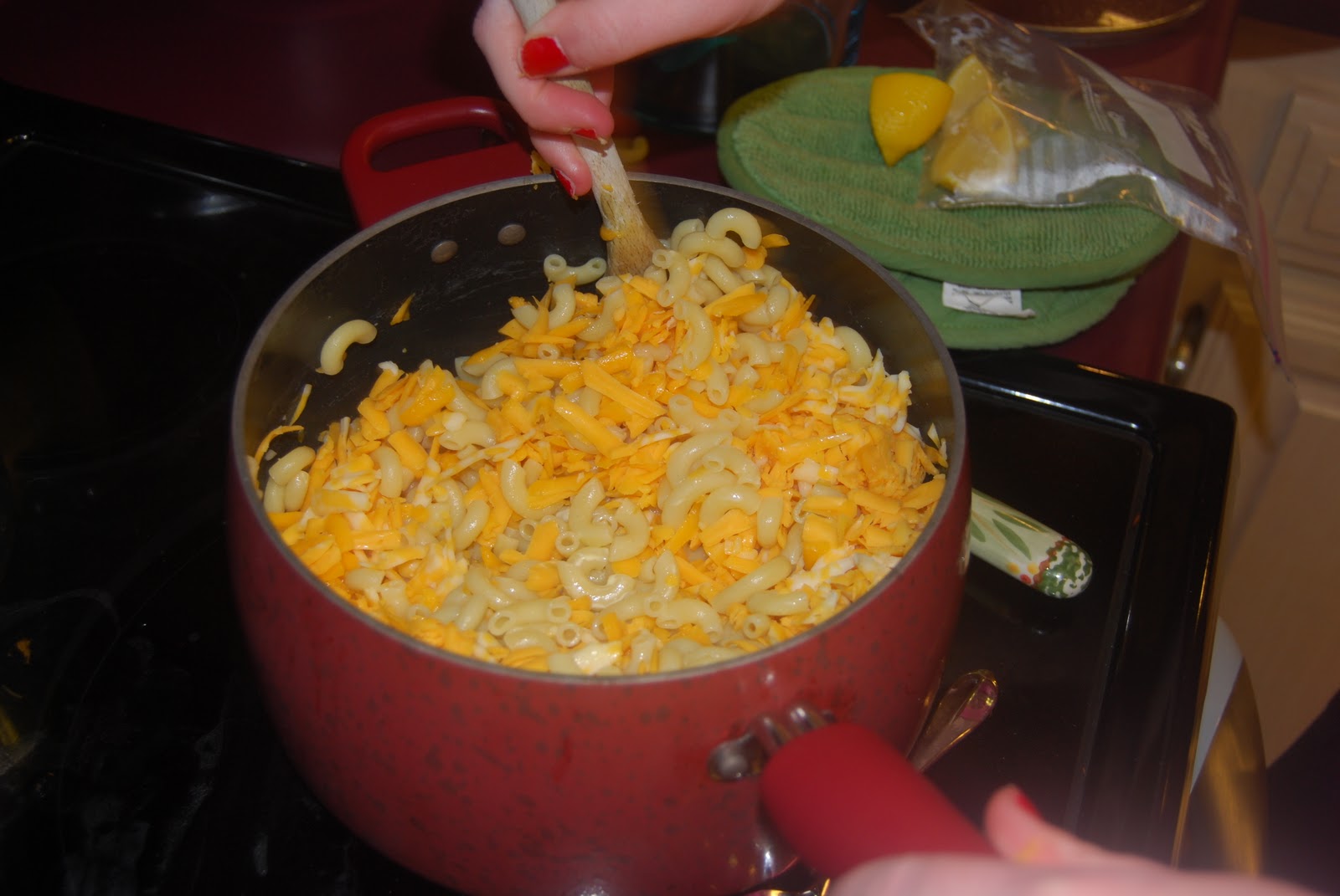 Desperate Sister-In-Laws of Dalhart: Slap yo Mama! Mac n' Cheese