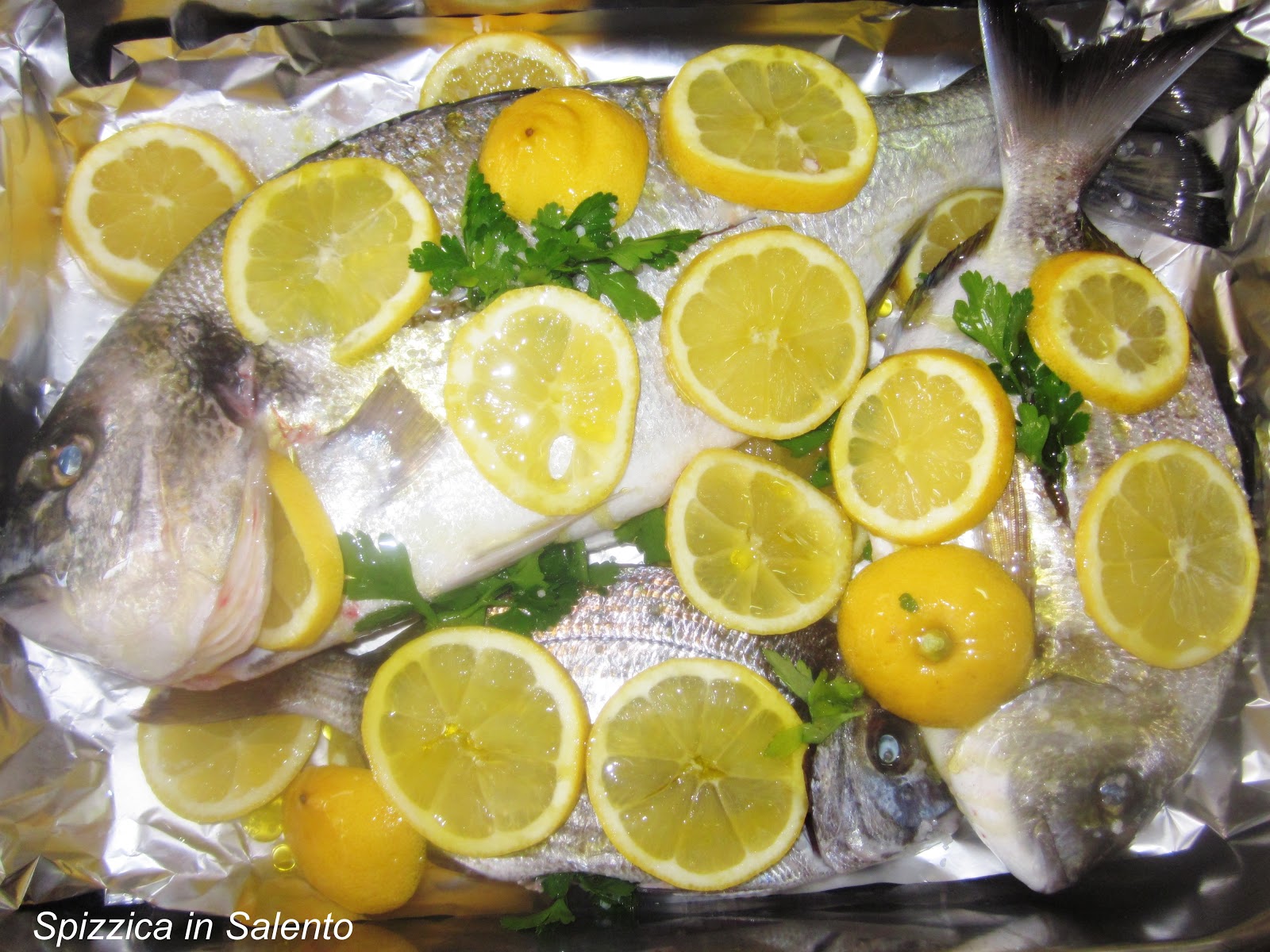 Spizzica in Salento...: Cartoccio di Pesce al Limone