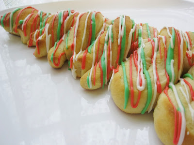 A Handful of Everything: Christmas Tree Bread