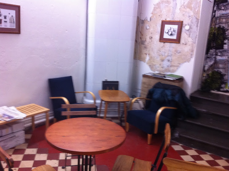 ESPRESSOFRIIKKI: ATELJEE BAR TORNI 21.10: KLO 20:39