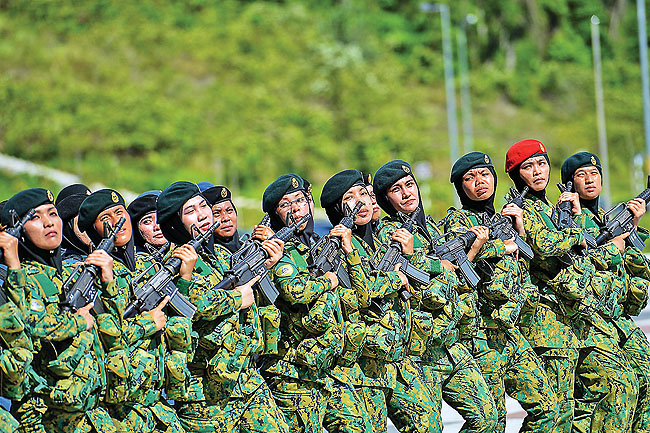 Brunei Ministry of Defence Budget 2017/2018 $451 million