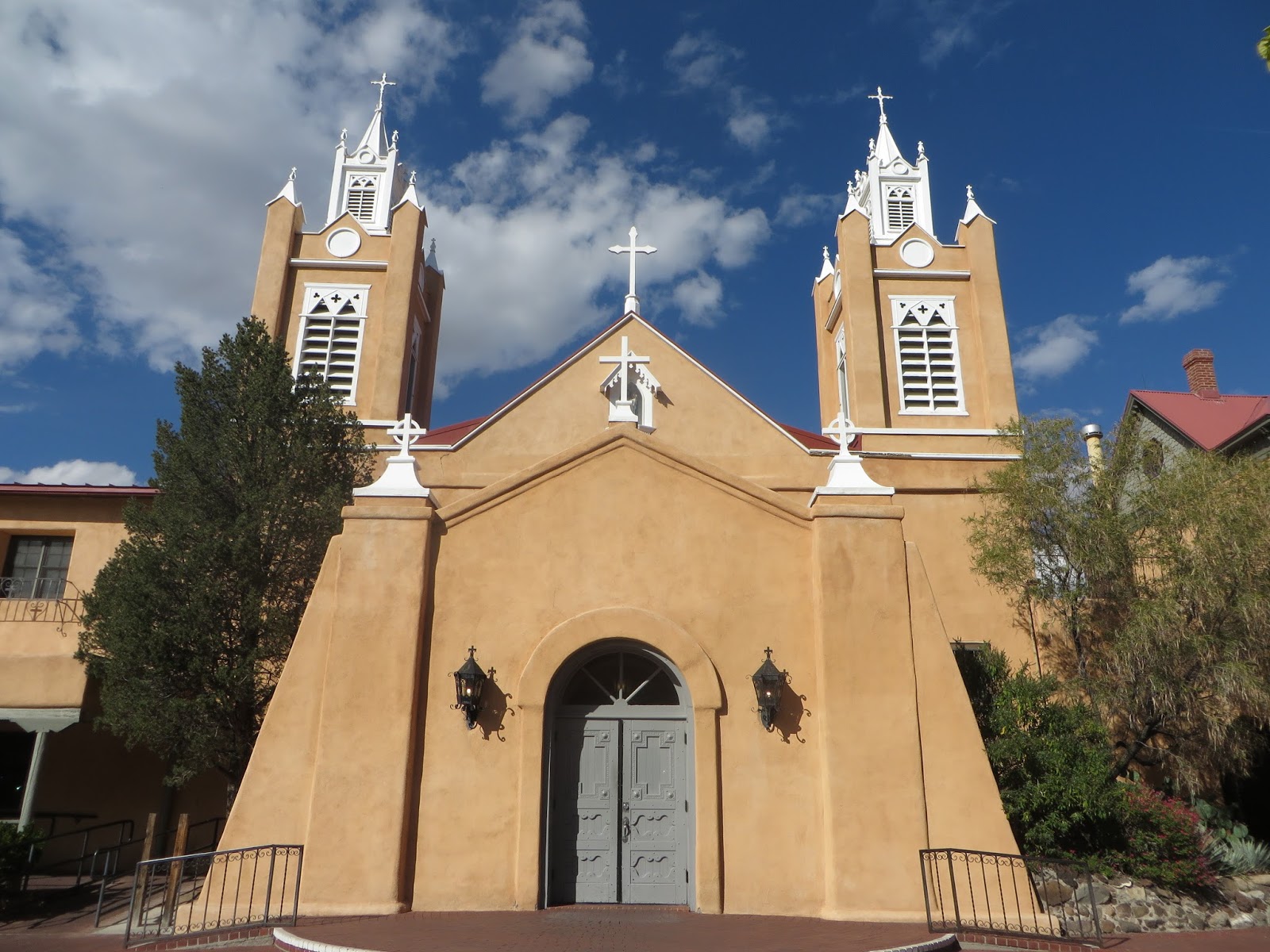 Tom and Carol's Great Adventure: OLD TOWN ALBUQUERQUE AND SANTA FE