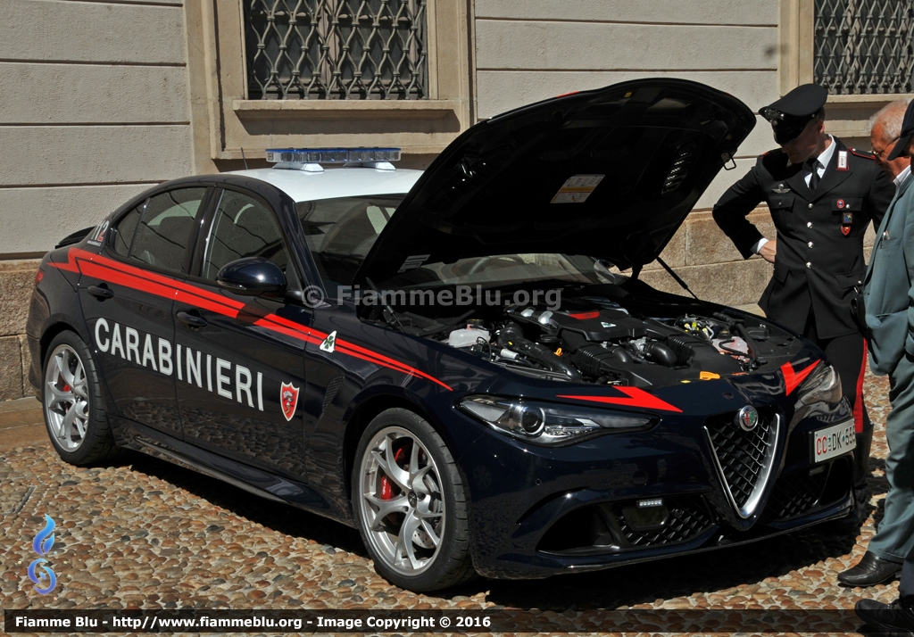 Alfa Romeo Giulia Quadrifoglio Carabinieri