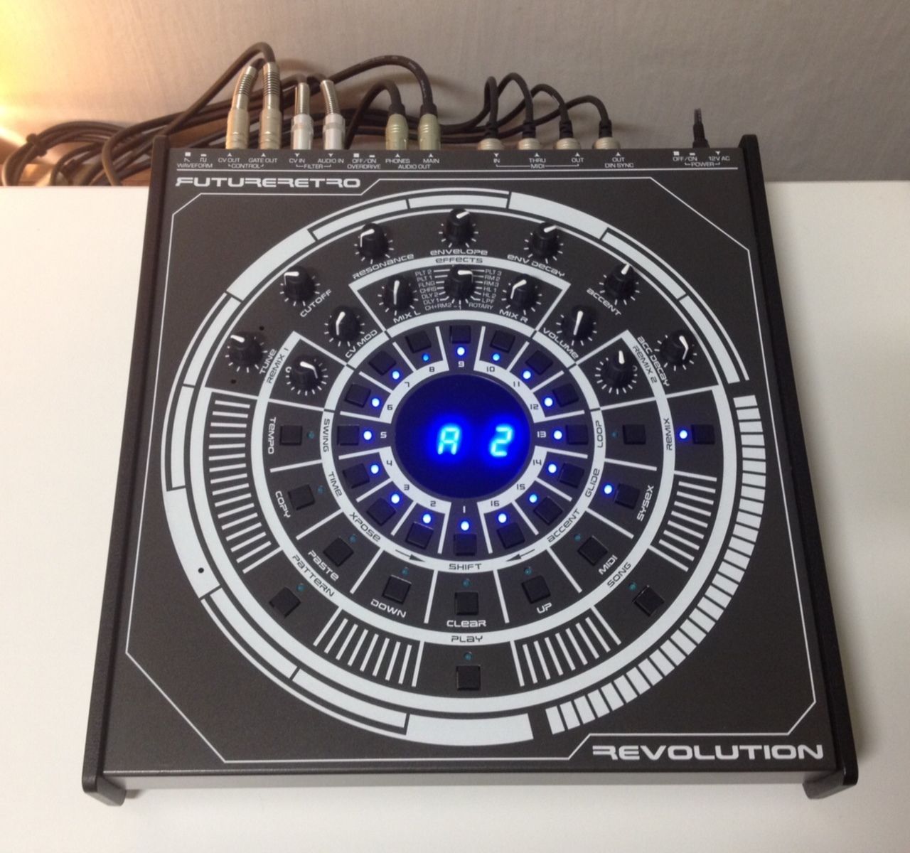 MATRIXSYNTH: Future Retro Revolution R2 Analog synth/sequencer/filter ...