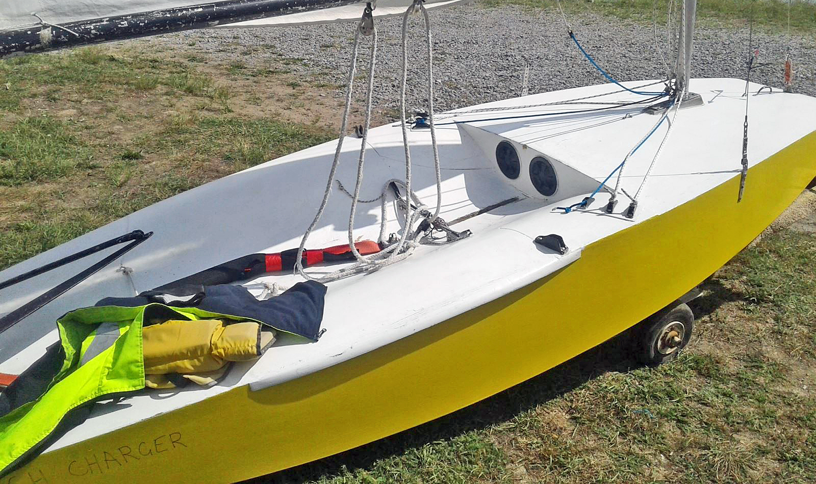 Earwigoagin: New Zealand Scow Moth; Some Deck Layouts