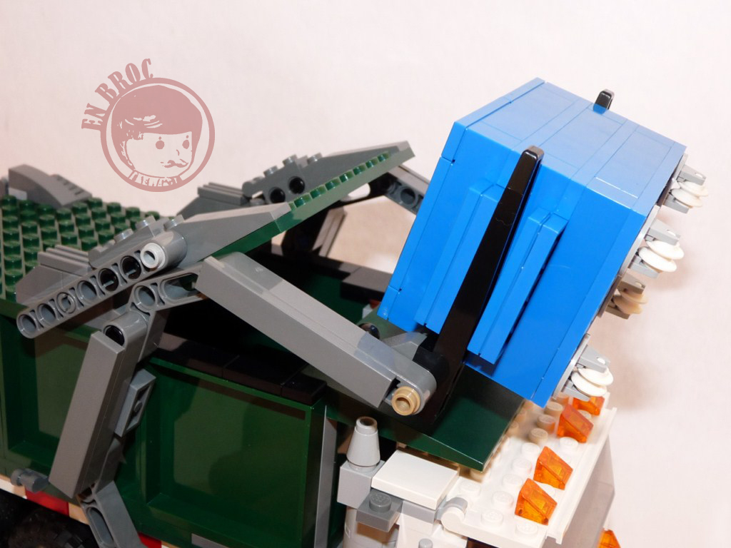 en-broc: Lego Toy Story 7599 : Garbage Truck Getaway, 2010