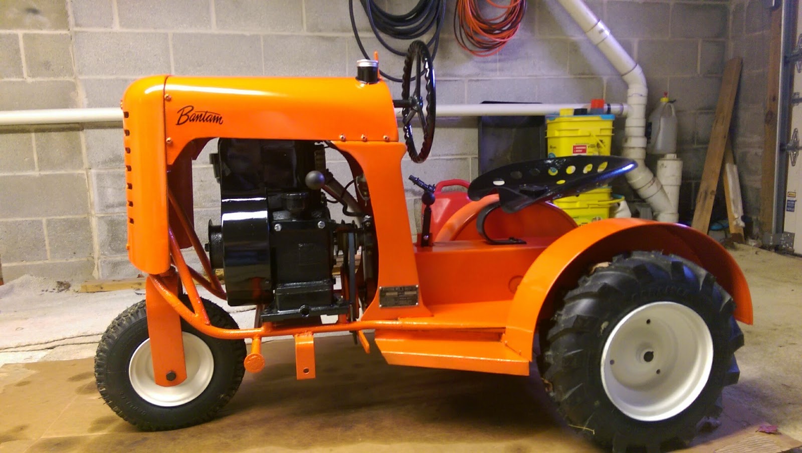 ImpBarn: Bantam 5000 tractor