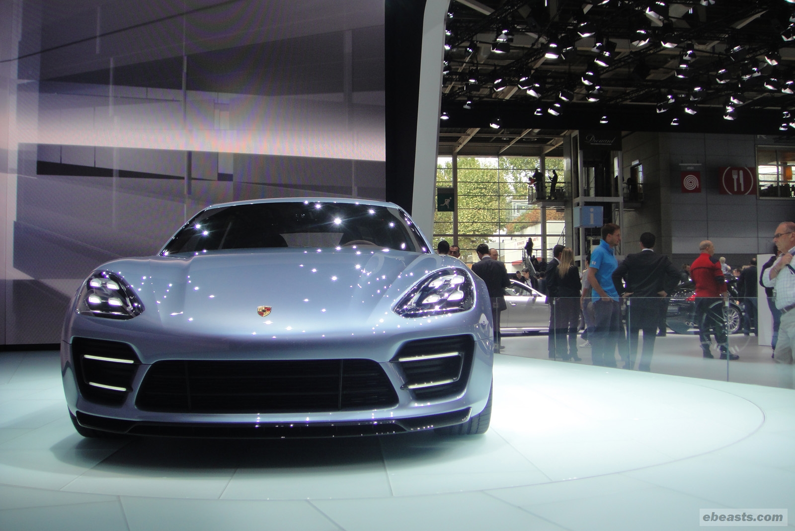 Paris 2012: Porsche Panamera Sport Turismo : ebeasts.com