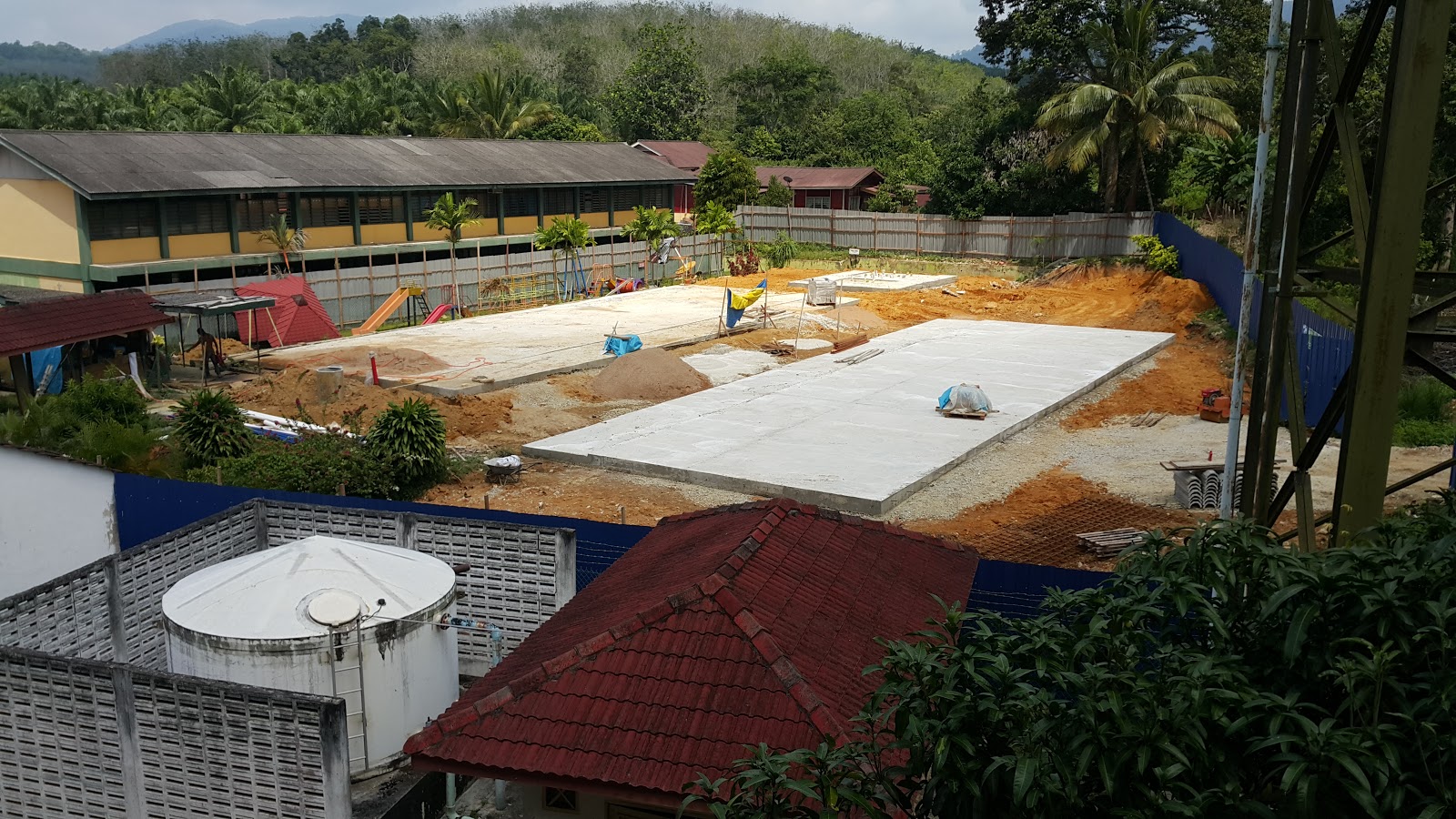 Bangunan Baru Dalam Proses Pembinaan