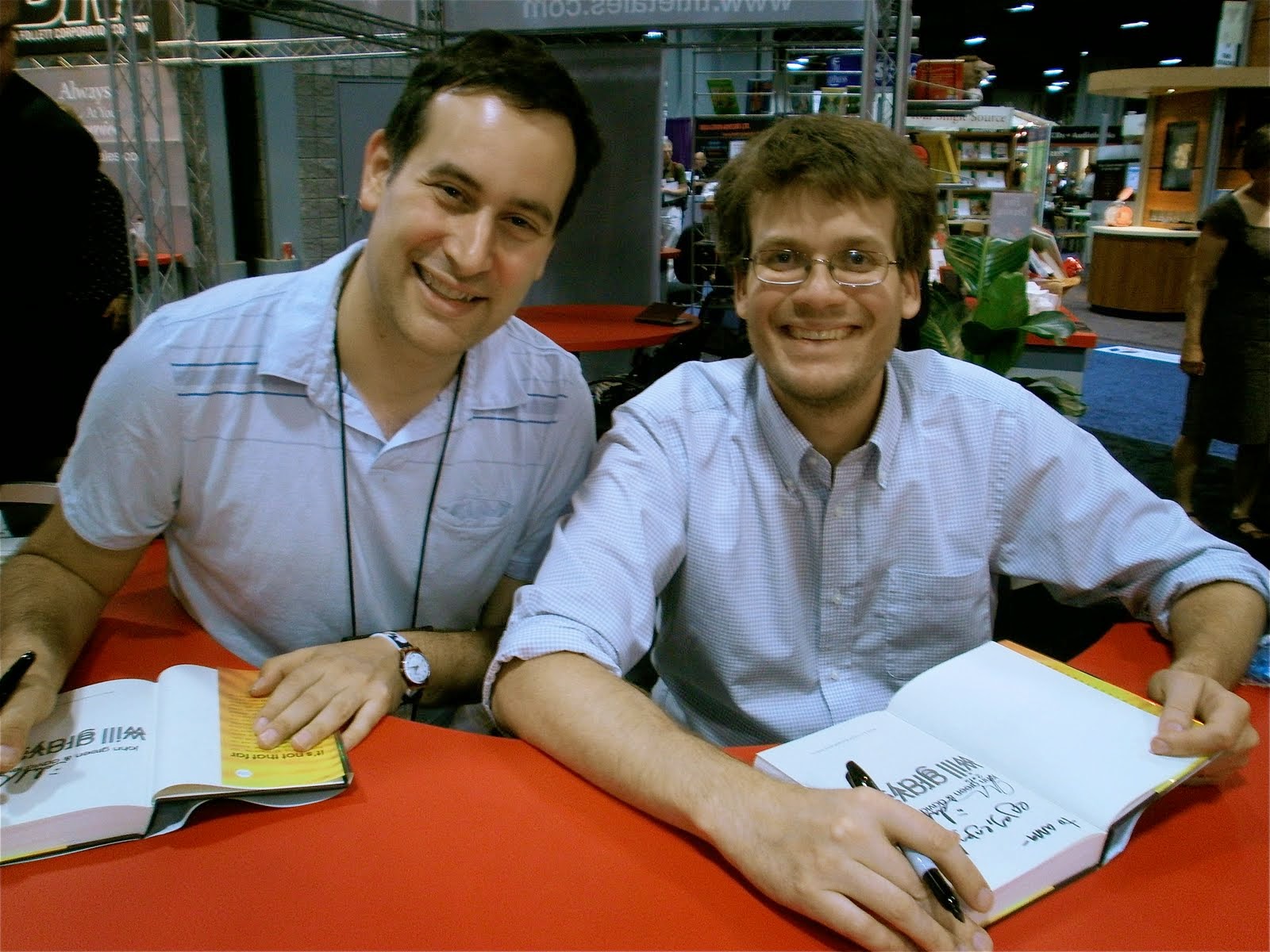 Leitores Vorazes: Resenha De Hoje : Will & Will - John Green e David ...