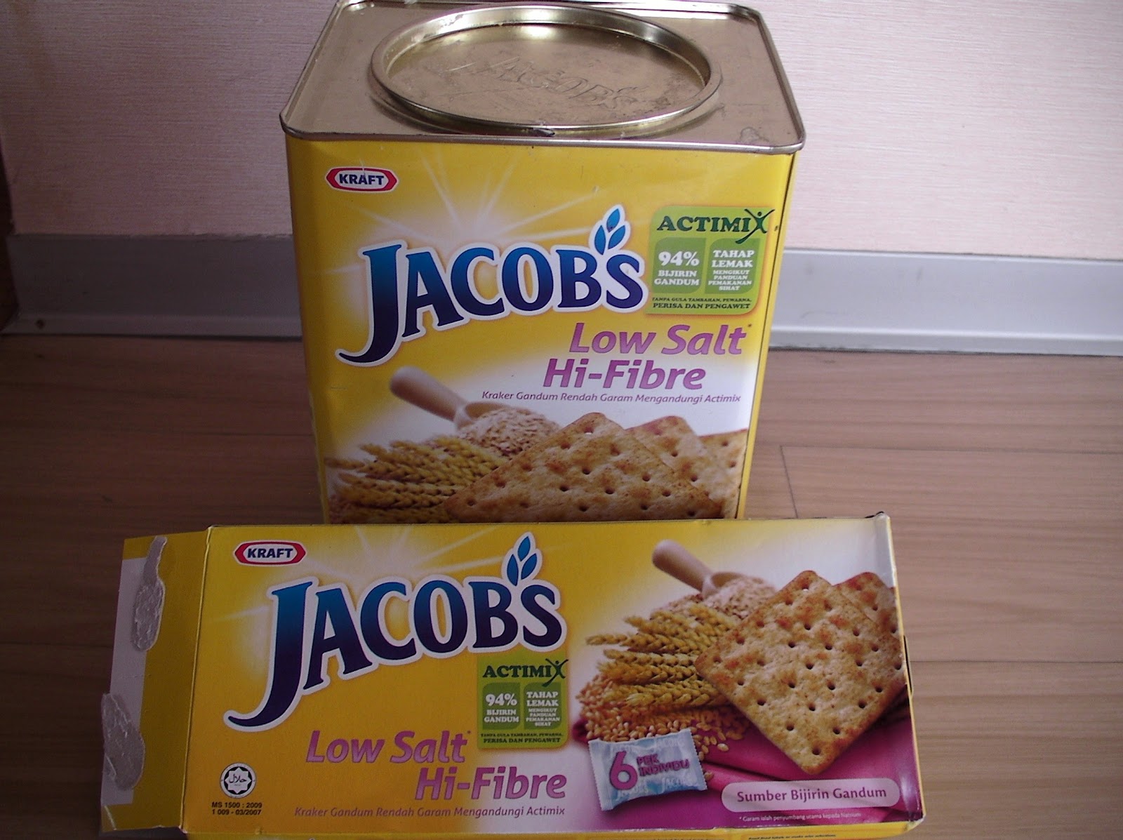 bbbanannie: Favorite of the Week: Jacob's Low Salt Hi Fibre + Blast ...