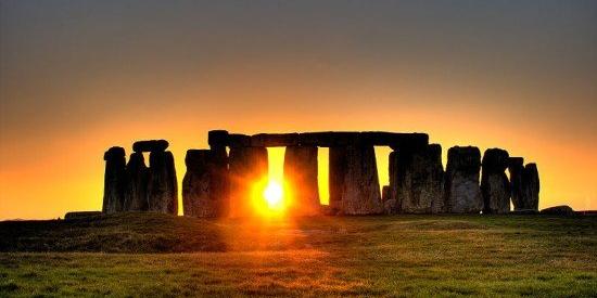 lo spettacolo dell'emozione: equinozio, solstizio e stagioni