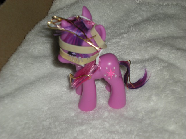 Equestria Daily - MLP Stuff!: Winter Wrap Up Twilight Custom
