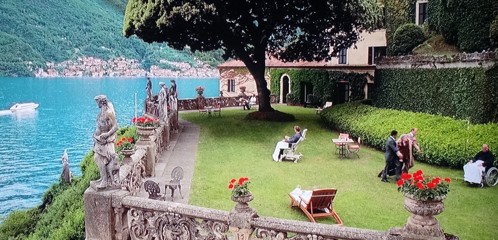 007 Filming location: Place where Rene Mathis gets an electroshock ...