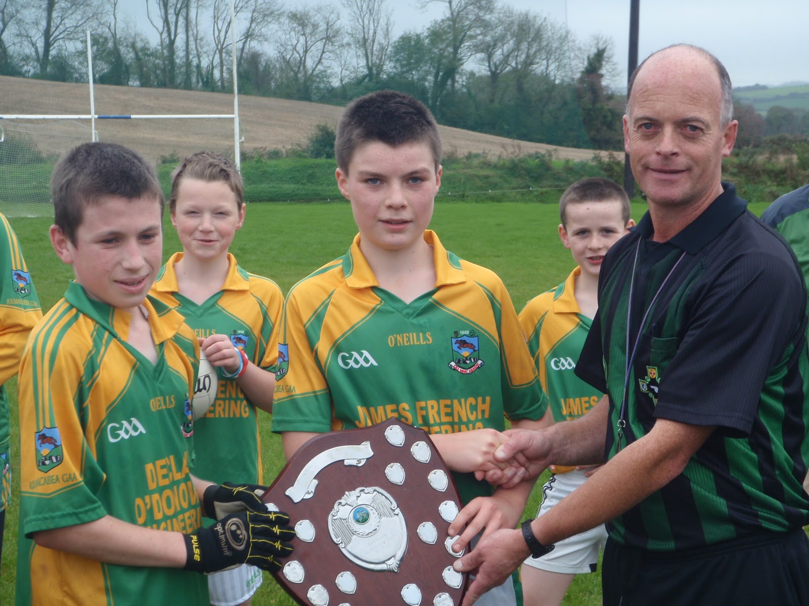 Kilmacabea GAA: December 2011