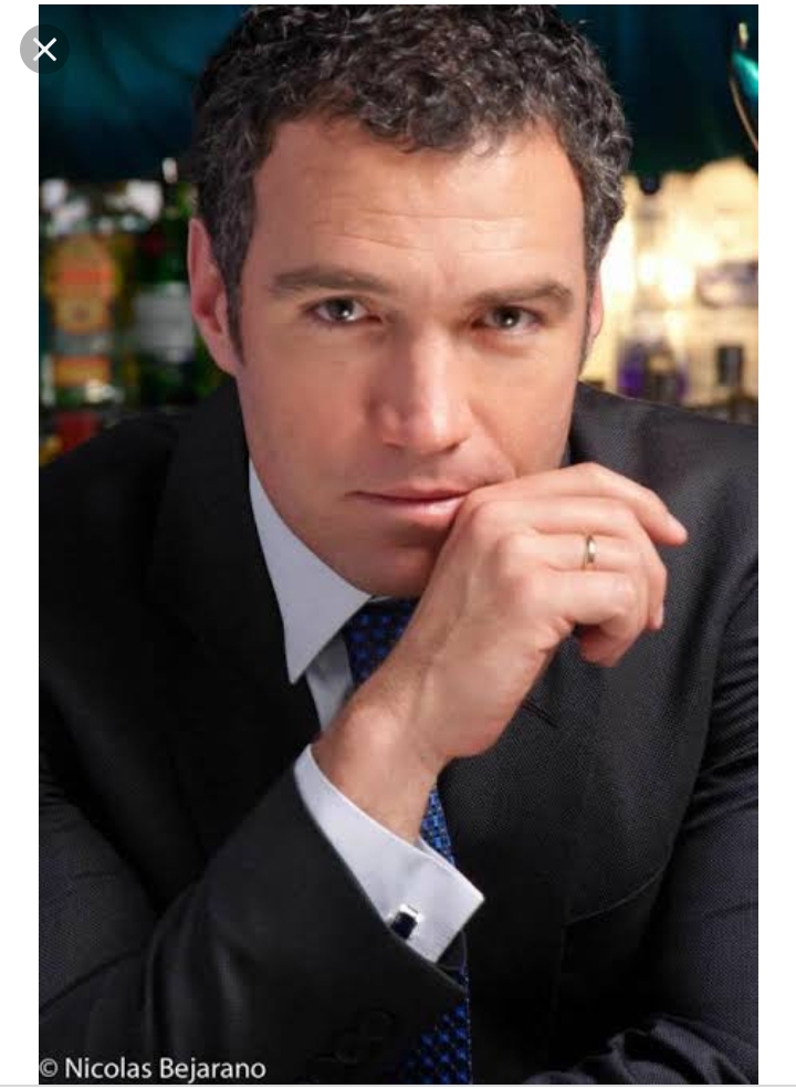 Los Ojos del Espectador: Salvador del Solar actor y politico peruano