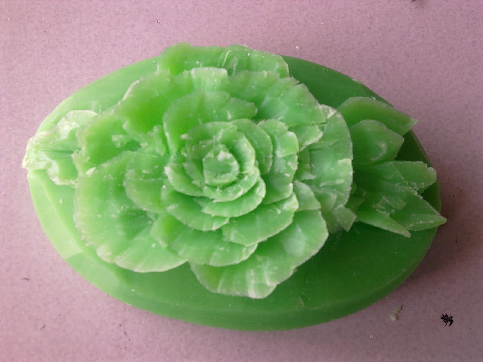 Aku dan Sesuatu: Ukir Sabun