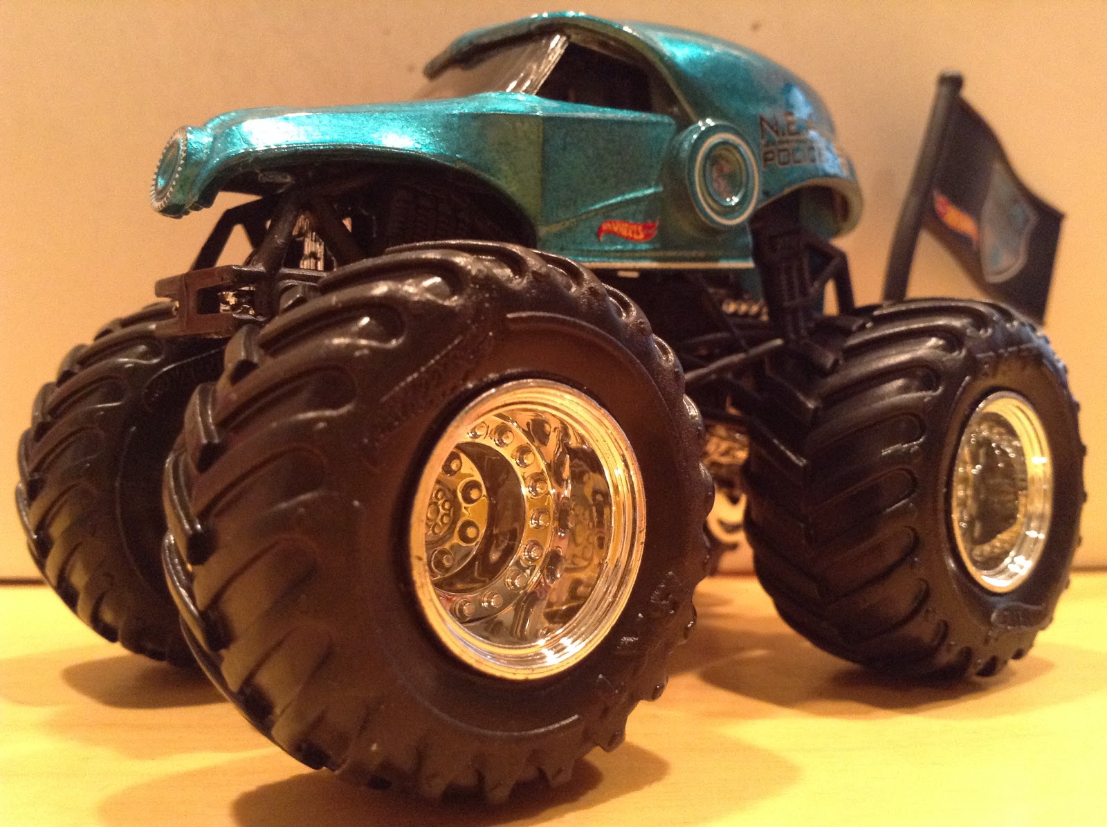 JULIAN'S HOT WHEELS BLOG: N.E.A. Police Monster Jam Truck (2017 Tour ...