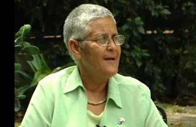 QUE SABE QUIEN: En memoria de Rosa Báez, la polilla cubana