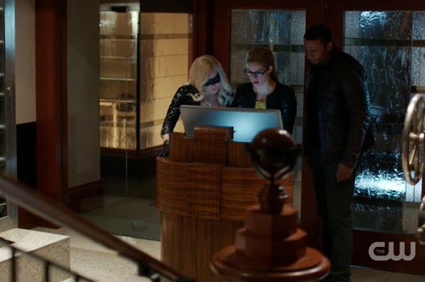 TNR -- TV News and Reviews: 'Arrow', "Time of Death" -- 13 Things We ...