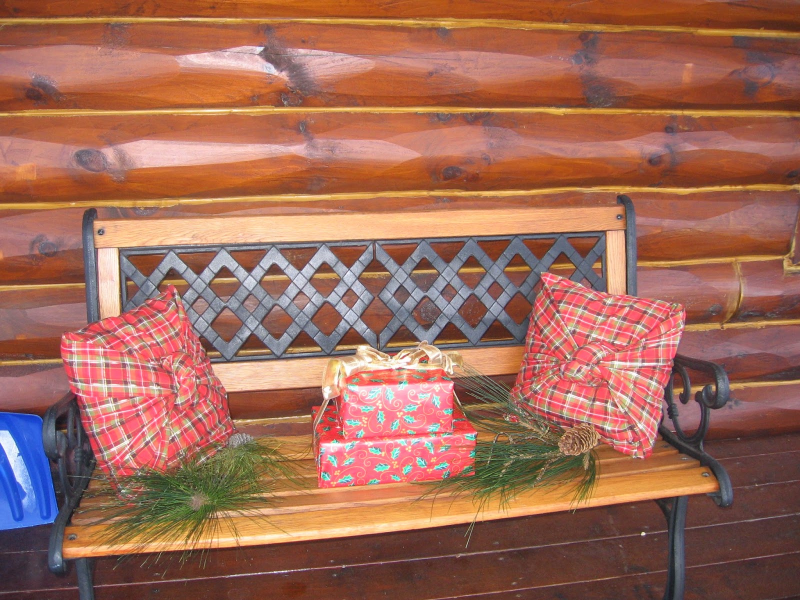 The Little Yellow Corner Store: A Vintage Christmas