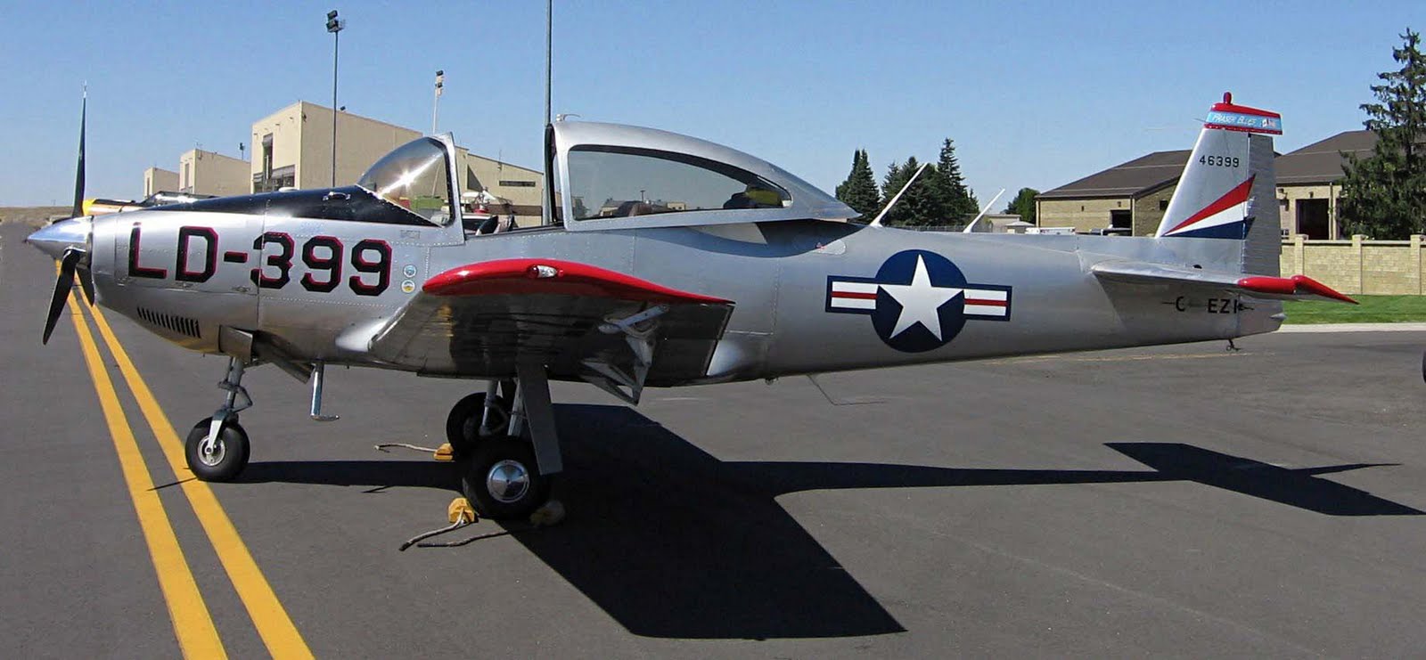 nhungdoicanh: North American / Ryan Navion