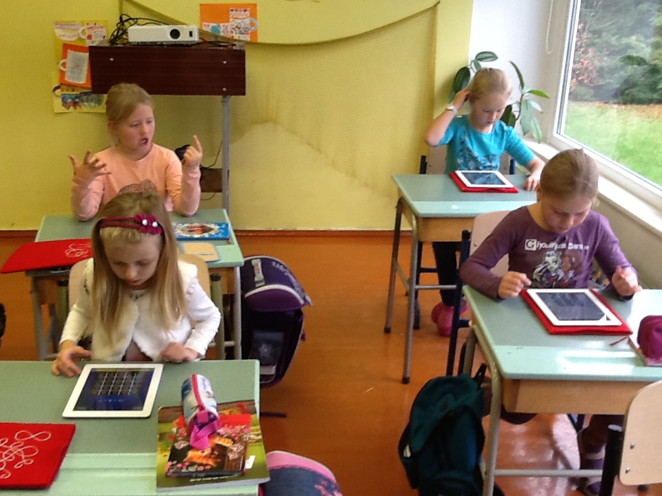 Huvitav Kool: Kuidas lõimida digi oskuslikult õppetöösse? Loe Tabivere ...