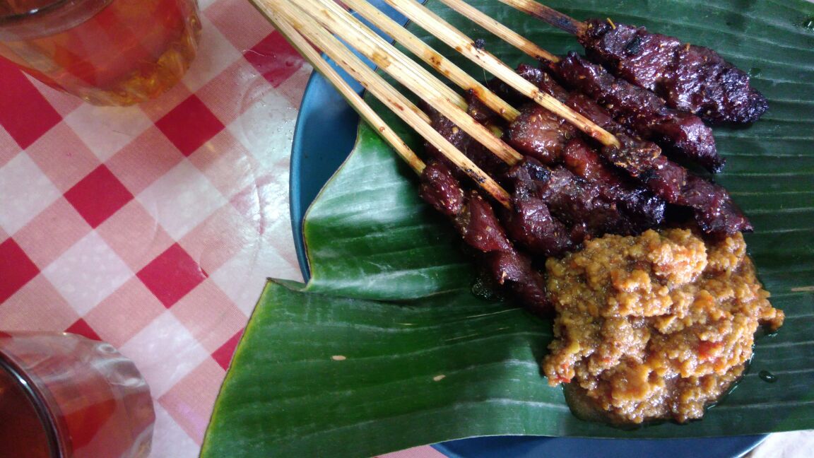 Sensasi Makan Sate Maranggi Sari Asih