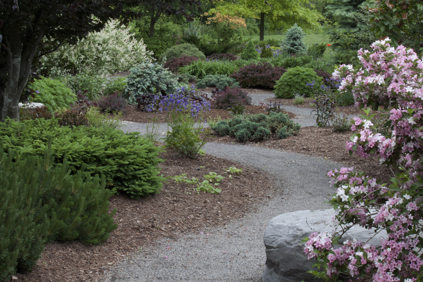 Prayer Gardeners blog: Design Garden Prayer Rooms With Inviting Paths