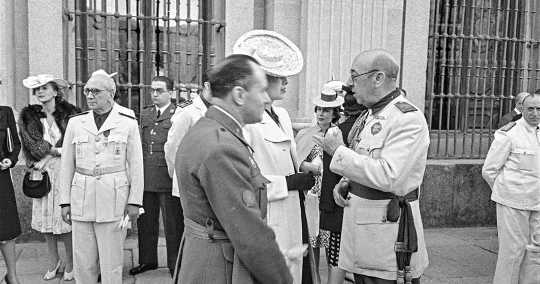 Arqueología de Imágenes: EL 18 DE JULIO