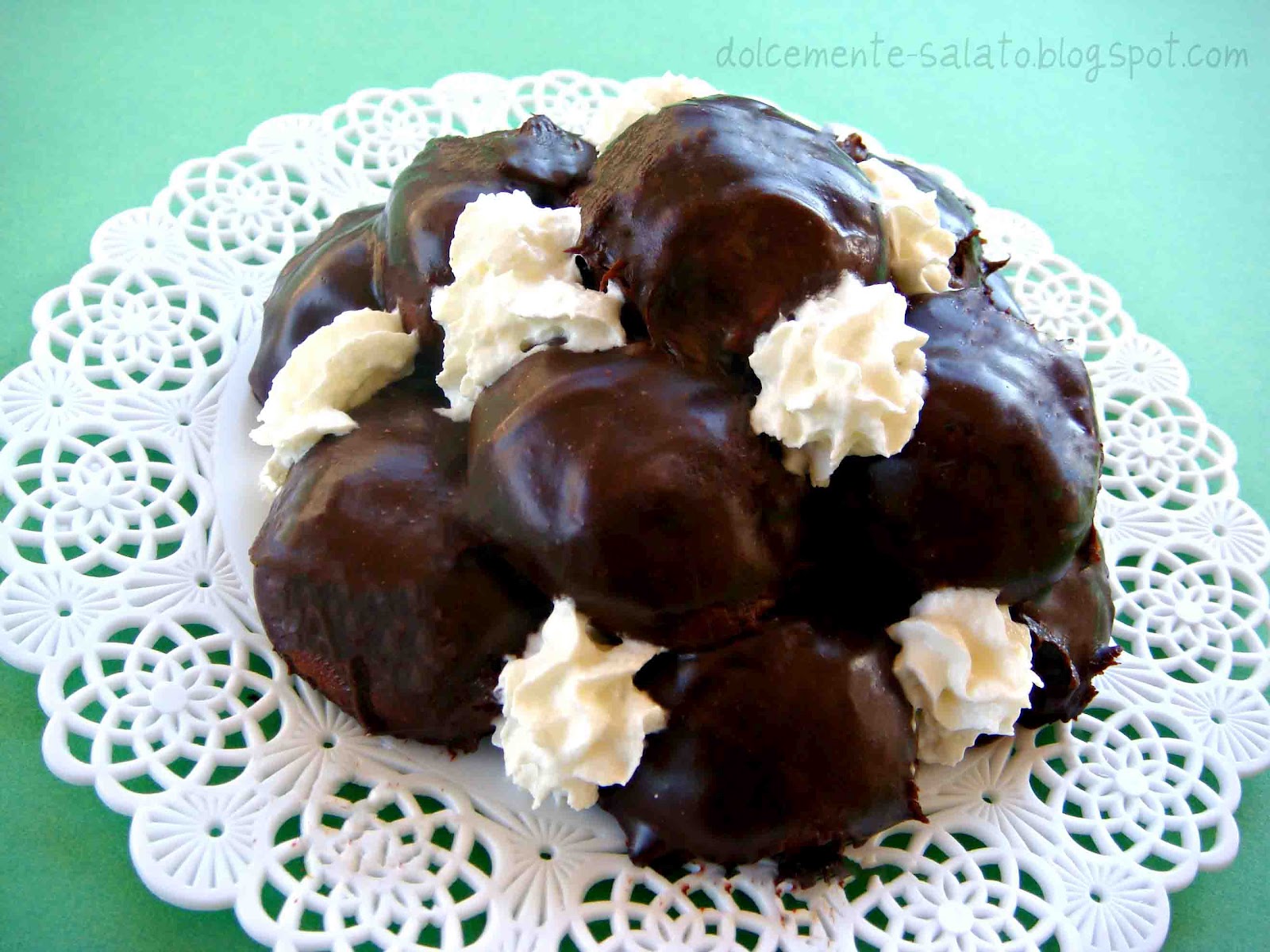 DOLCEmente SALATO: Profitterol al cacao con crema al gianduia