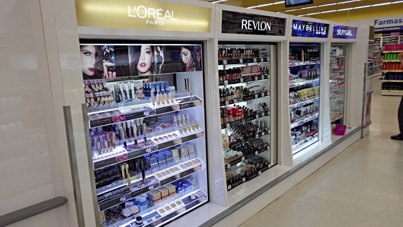 Plus Size Kitten: Girls What Can You Buy at Tesco Extra? Tell Me & Win!