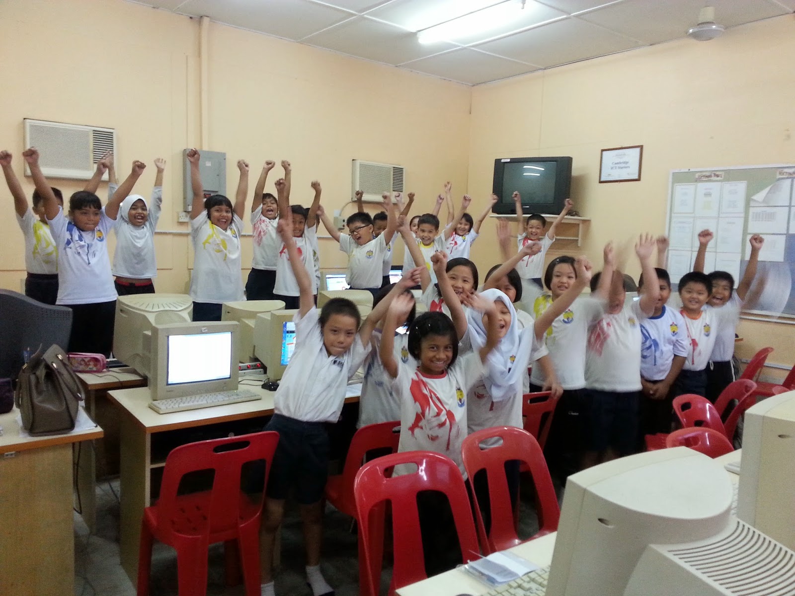 KELAB ICT SJKC LEE MIN: KURSUS DALAMAN MURID PADA BULAN OGOS