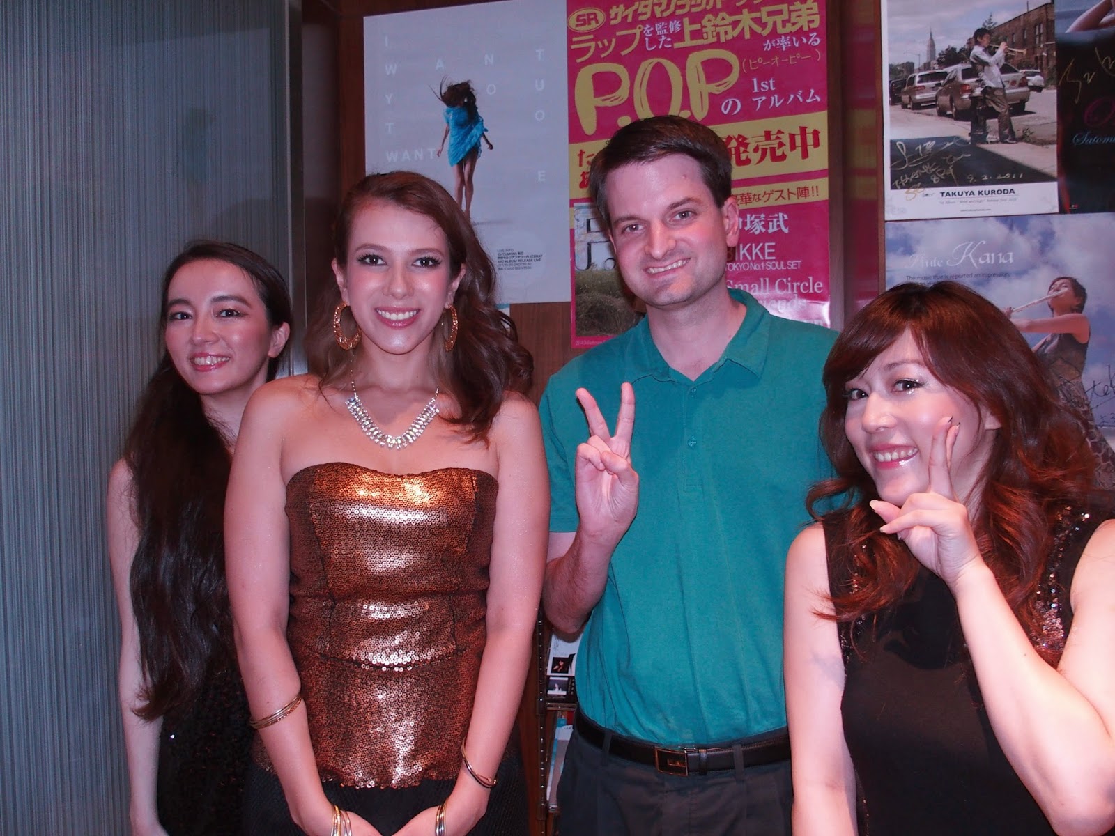 Sidelong Glances of a Pigeon Kicker: A DAY WITH ULTRA-HEROINES! Keiko ...