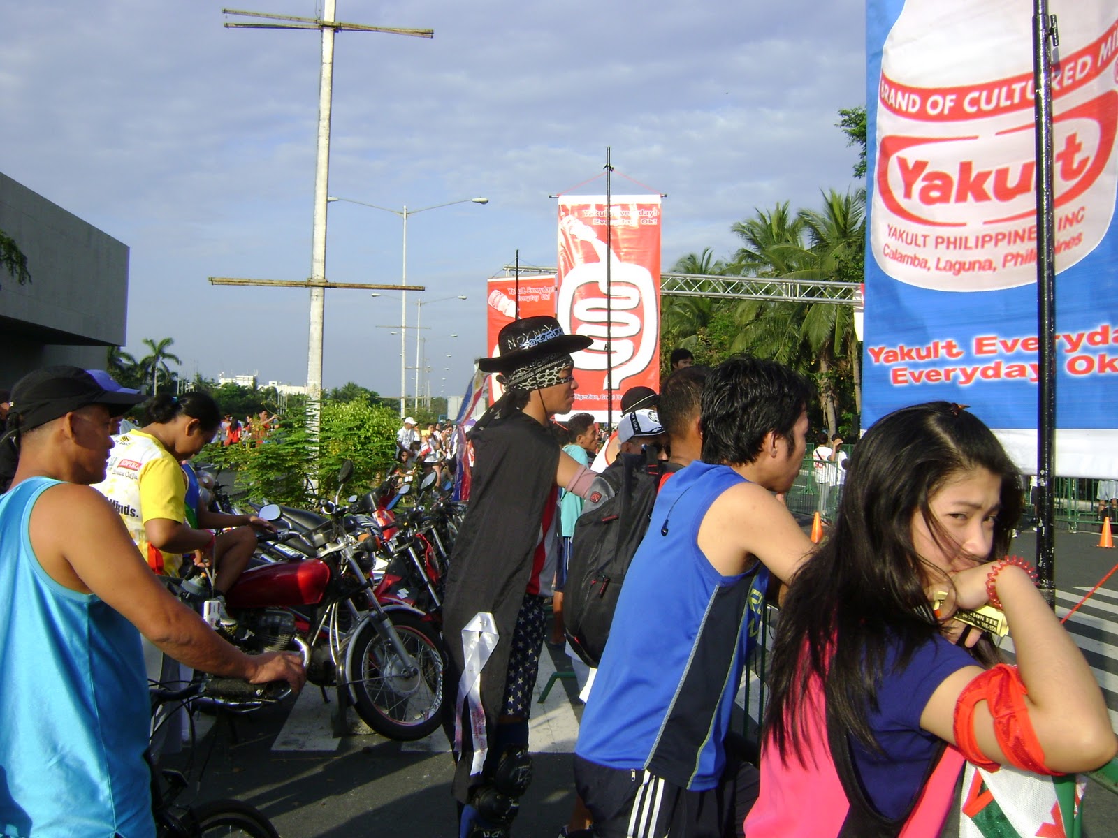 Journey To Life: Yakult 10-Miler Race Day Pics