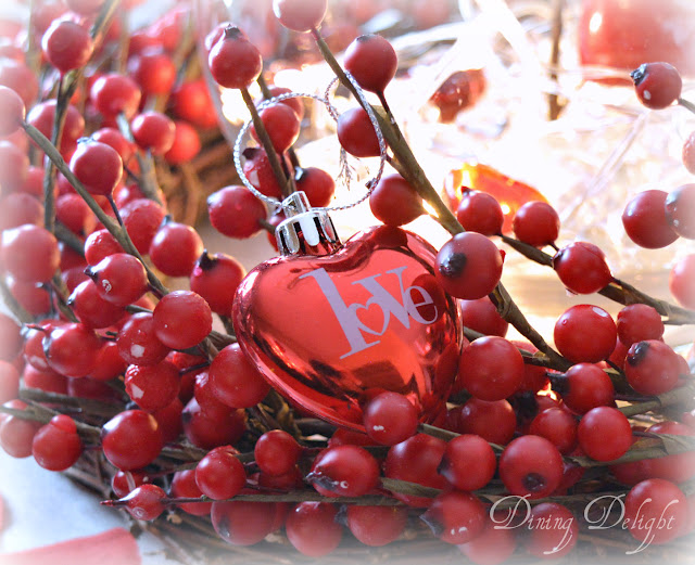 Dining Delight: Red Berry Valentine Tablescape