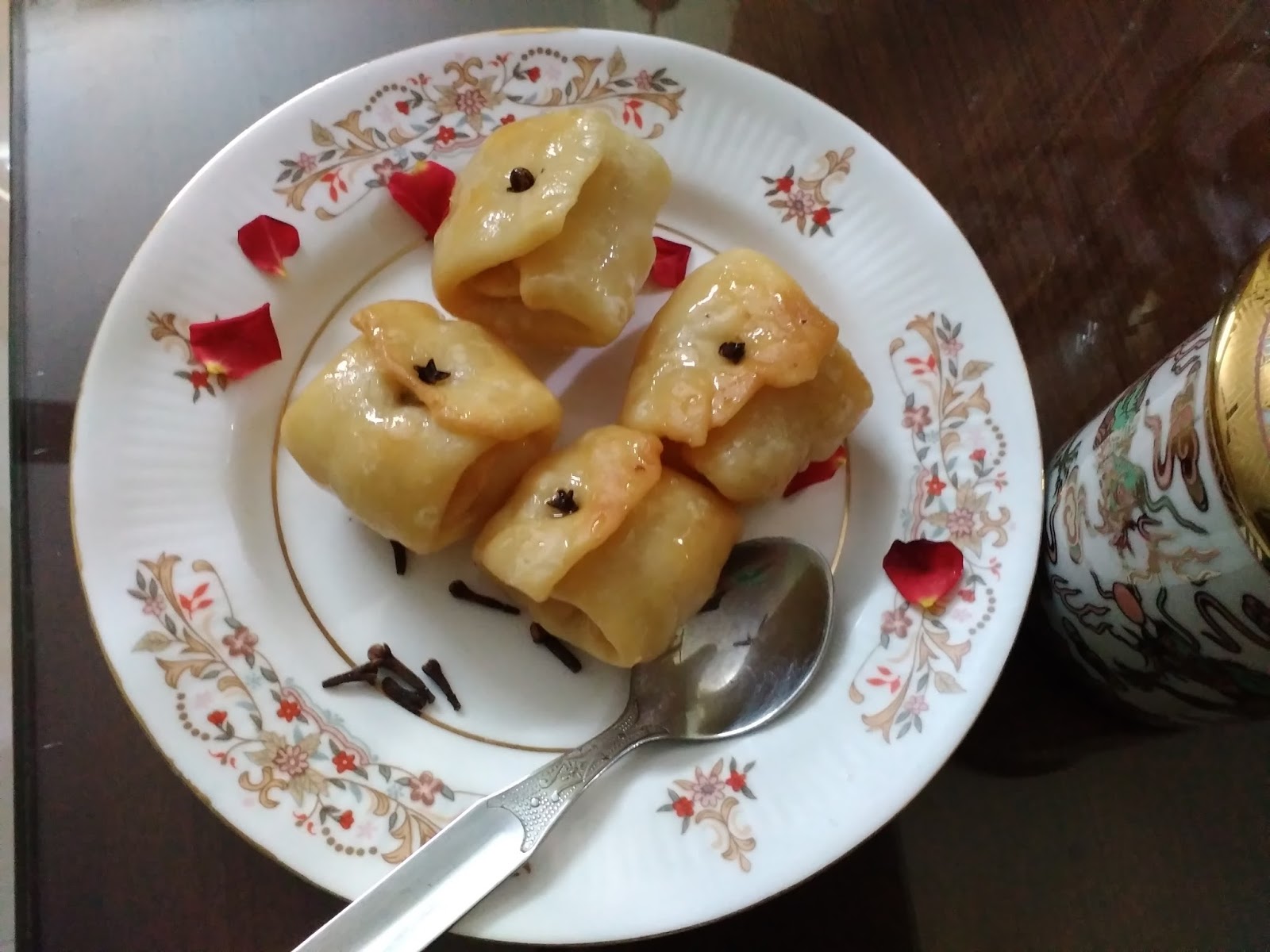Ghar Ka Khana: Laung lata (syrup based sweet)