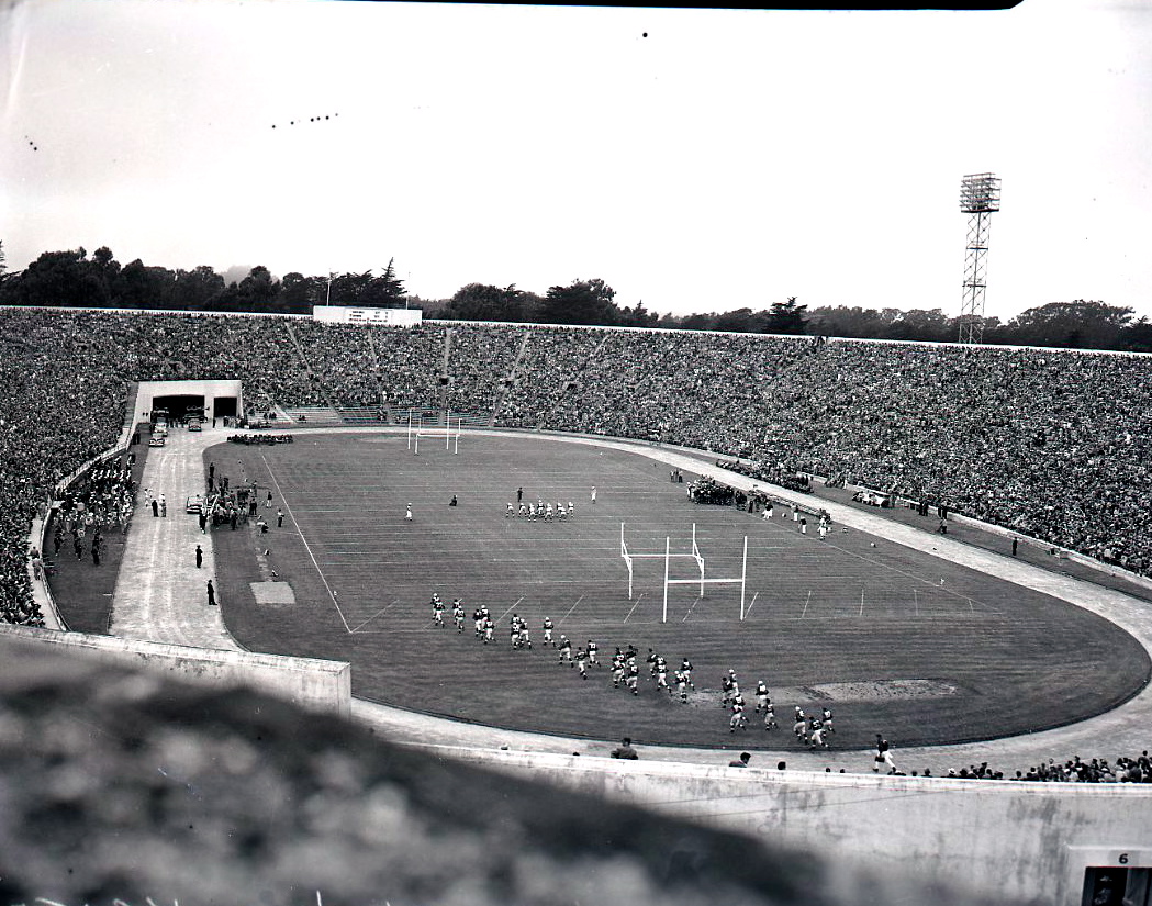 PACKERVILLE, U.S.A.: The Old Kezar Stadium