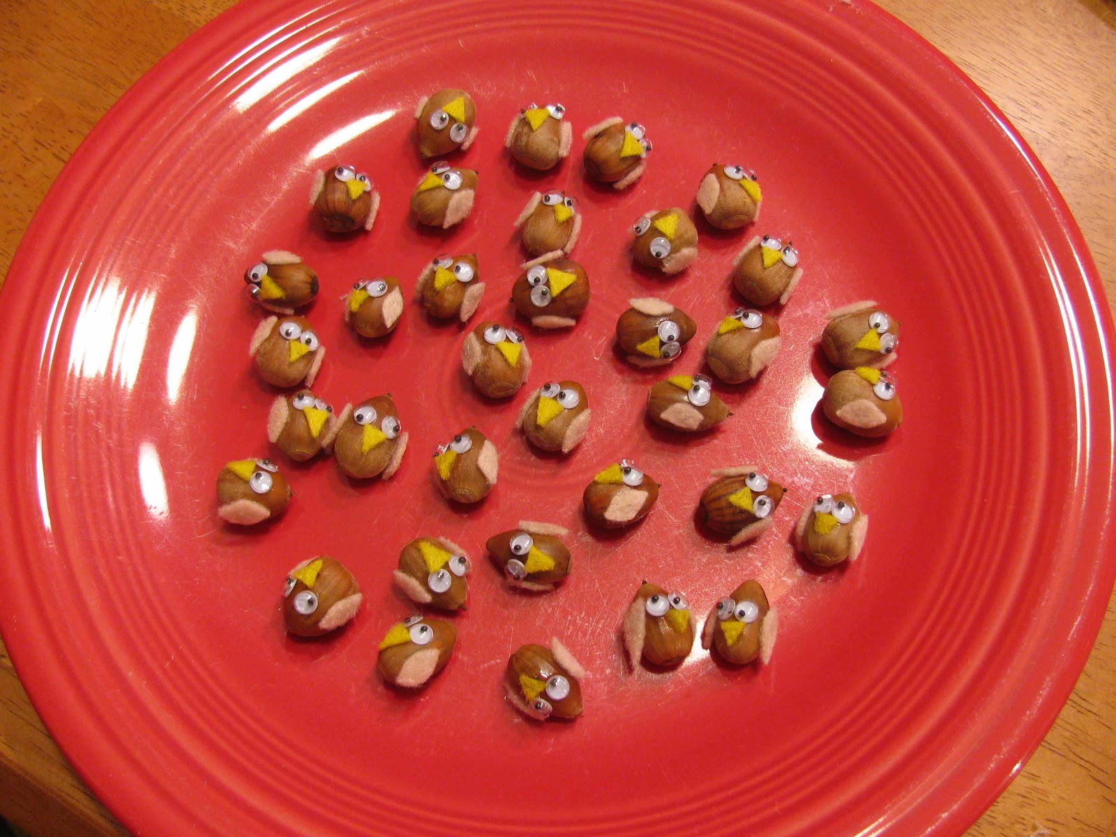 Women on a Mission: Mom Edition: Teensy Acorn Owls!