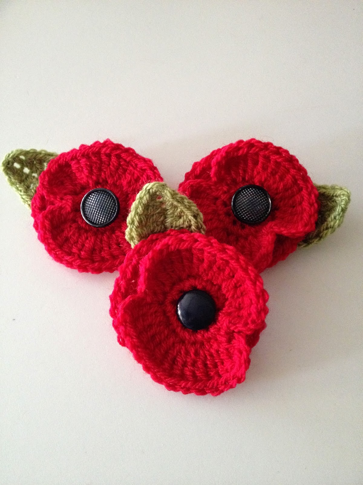 Eirawen: Crochet Poppy