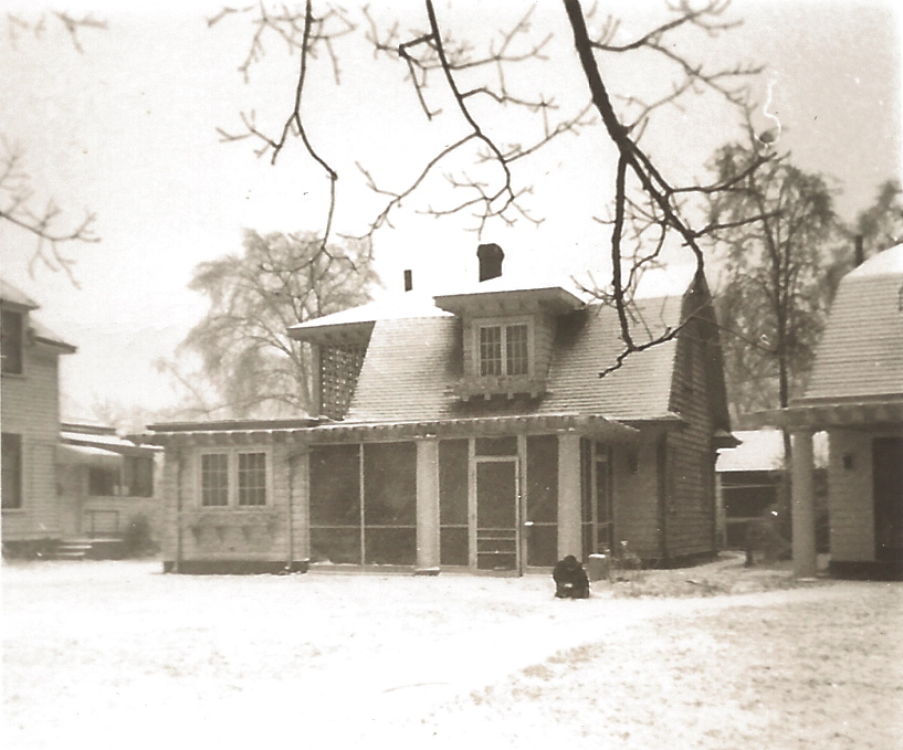 Vintage Irvington: Mirrored Dutch Colonial Homes Along Oak Avenue