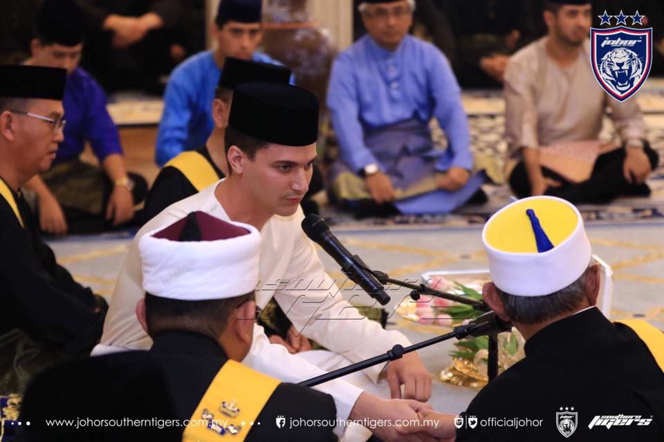 EKSKLUSIF!! 12 FOTO MAJLIS PERKAHWINAN DI RAJA PUTERI JOHOR TUNKU TUN ...