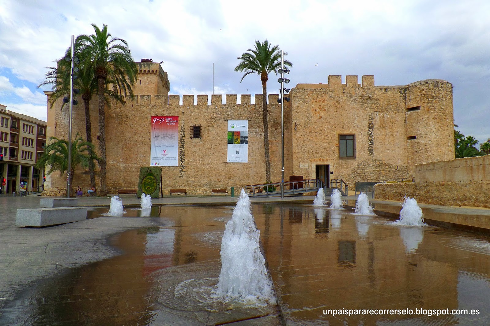 Un país para recorrérselo: Elche, Alicante