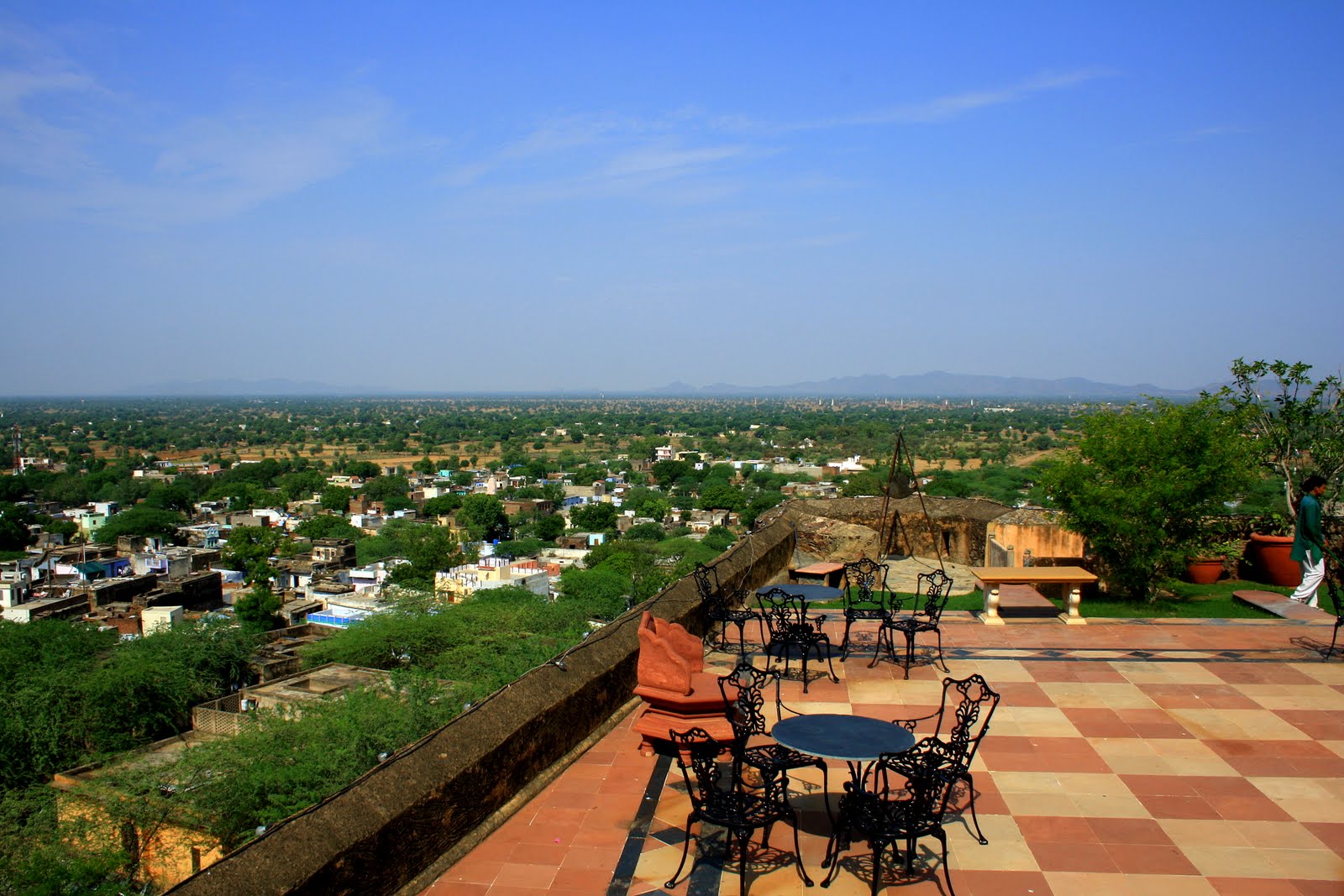 Incredible Rajasthan...!!: Heritage Fort Neemrana Palace...