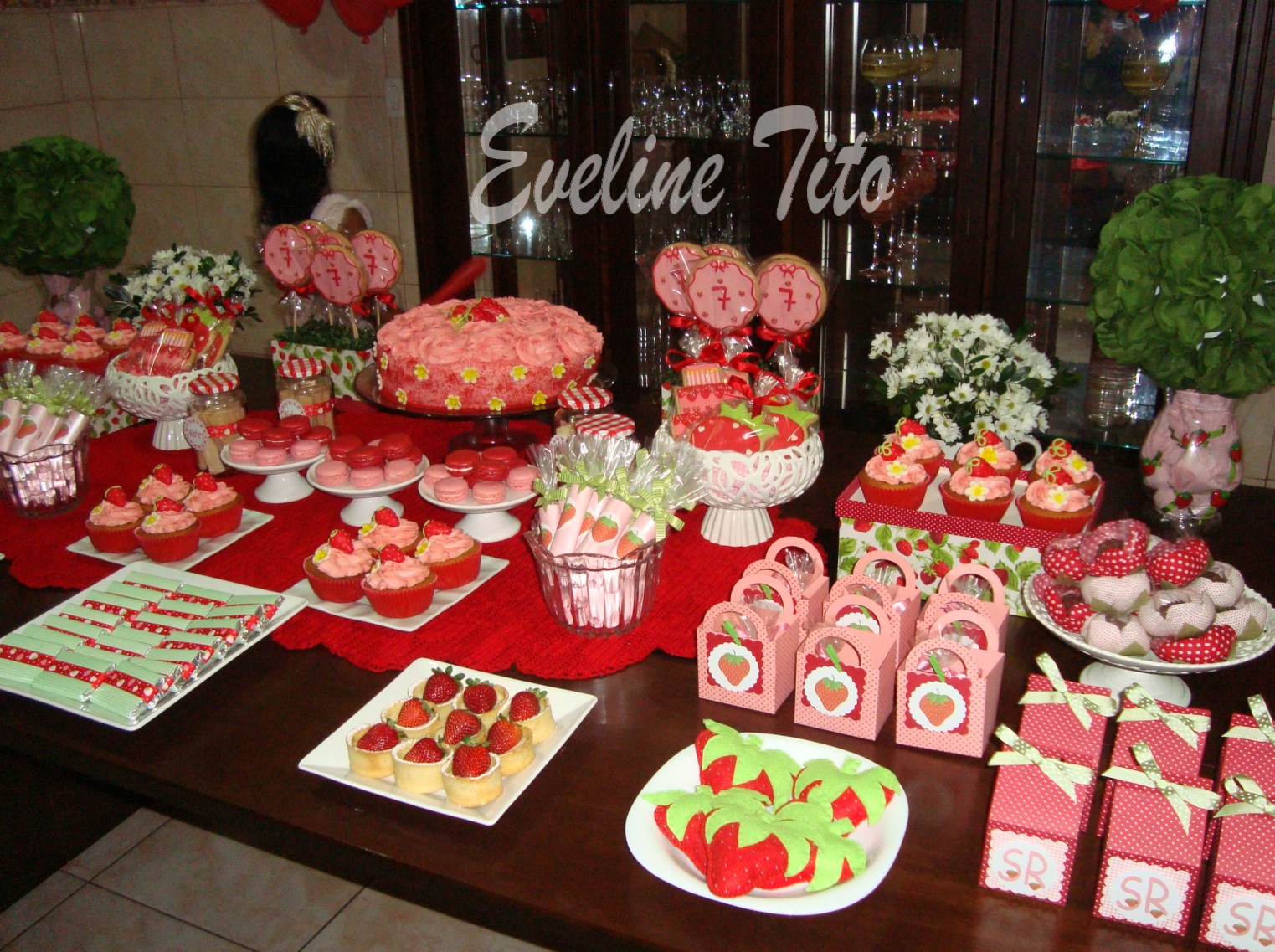 Corujando Por Eveline Tito: Festa do Morango!!!