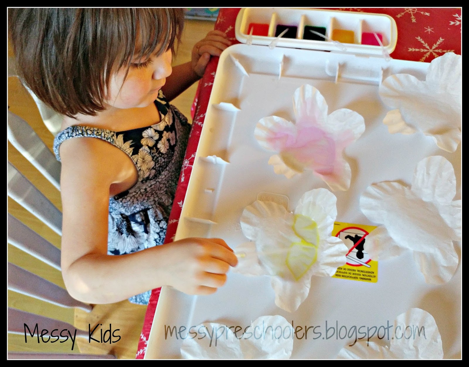 Messy Kids: Color Dripping: Spring Flowers